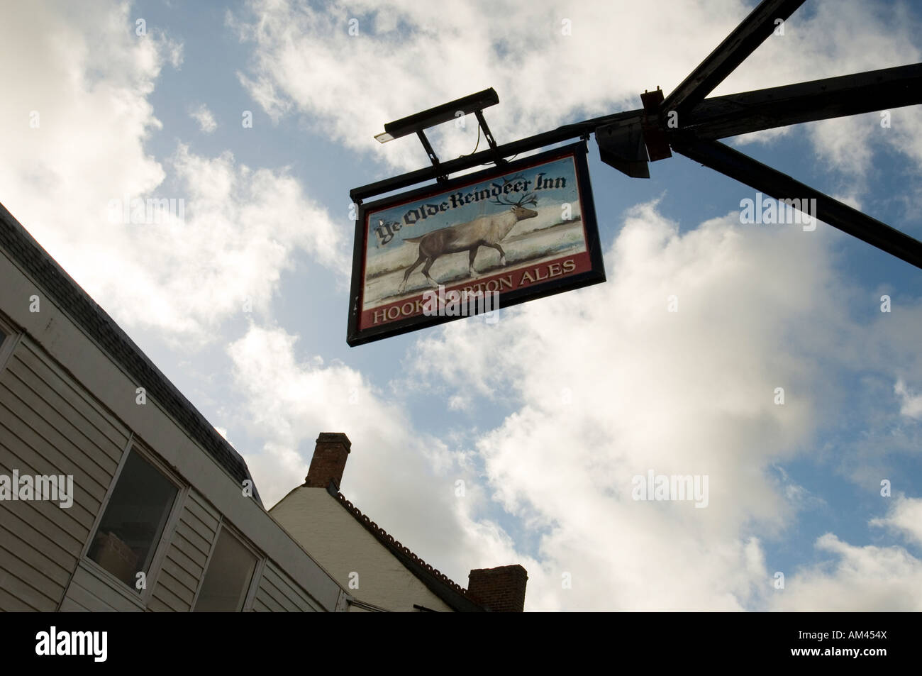 Old Banbury Sign High Resolution Stock Photography and Images - Alamy