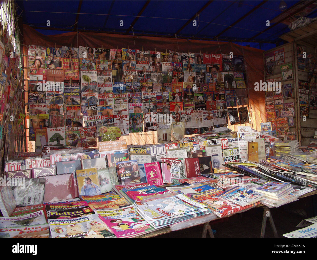 Mexico City magazines Stock Photo - Alamy