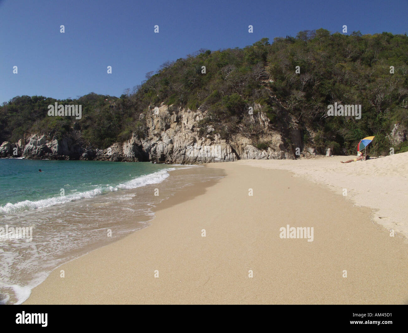 Huatulco beaches hi-res stock photography and images - Alamy