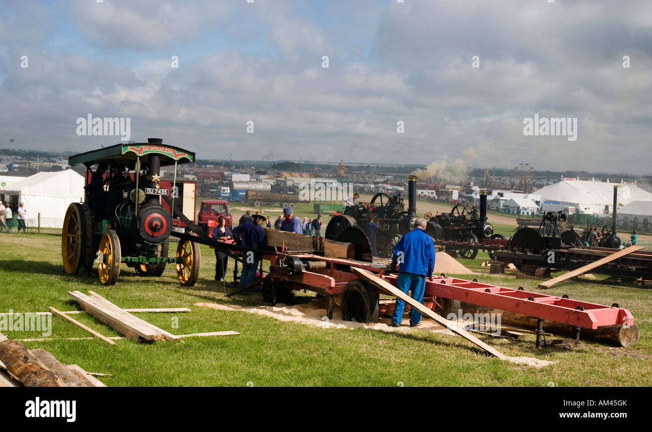 Steam wood sawing at the 2007 Great Dorset Steam Fair Blandford Forum ...