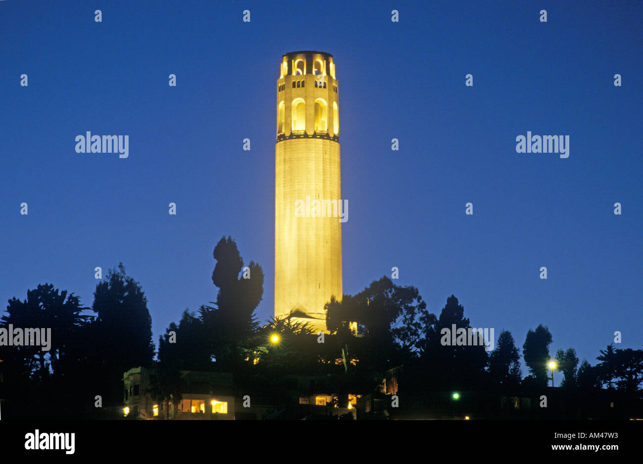 Night shot coit tower hi-res stock photography and images - Alamy