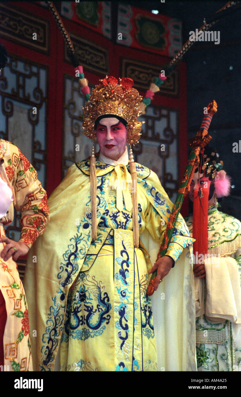 Cantonese opera performers in Hong Kong Stock Photo - Alamy