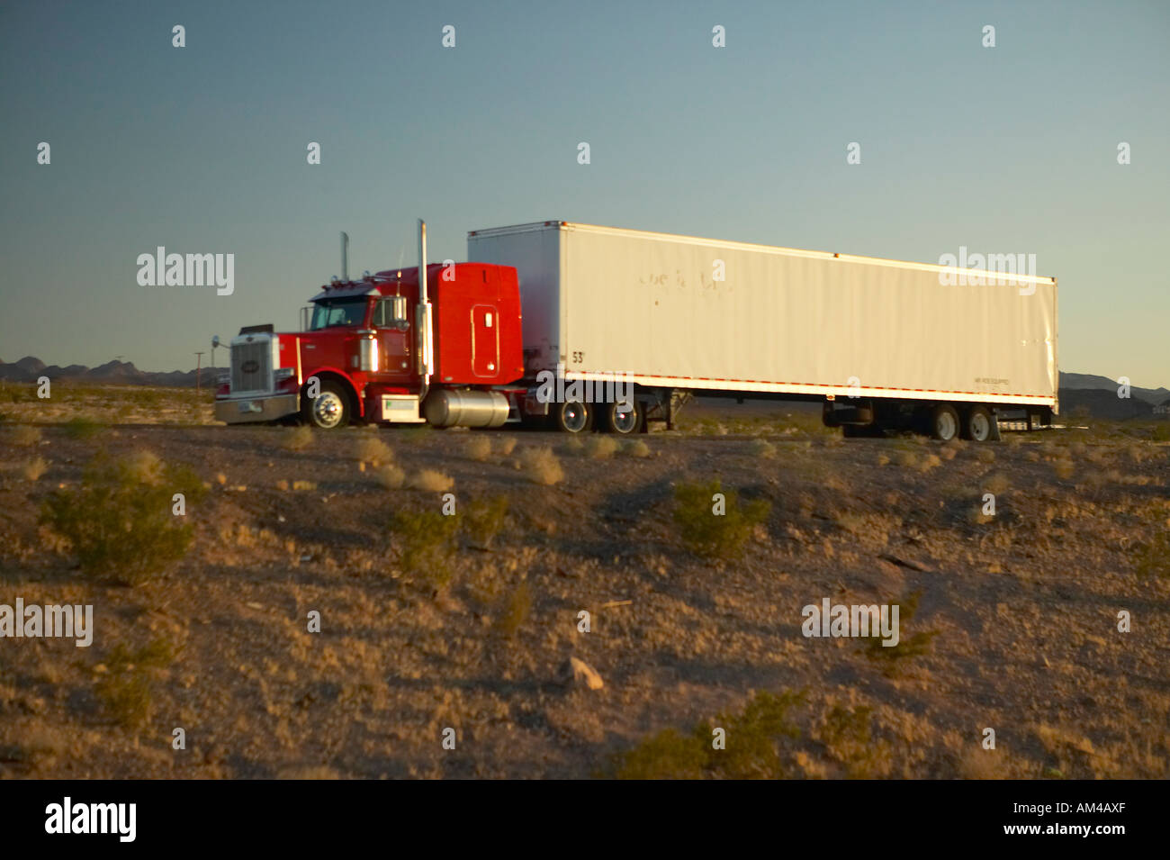 Semi truck down interstate highway hi-res stock photography and images ...