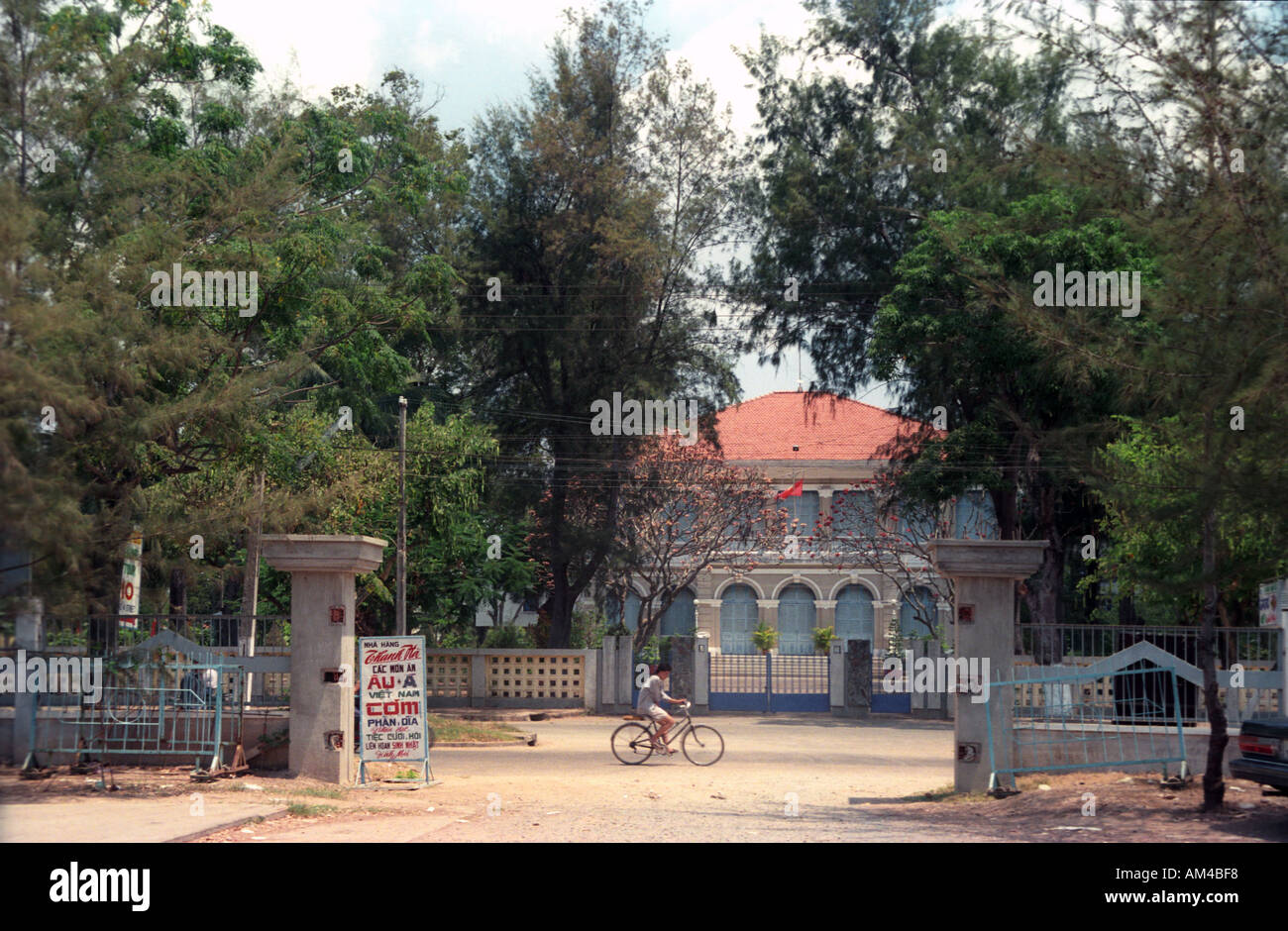 Street scene in Ho Chih Ming City south Vietnam Stock Photo - Alamy