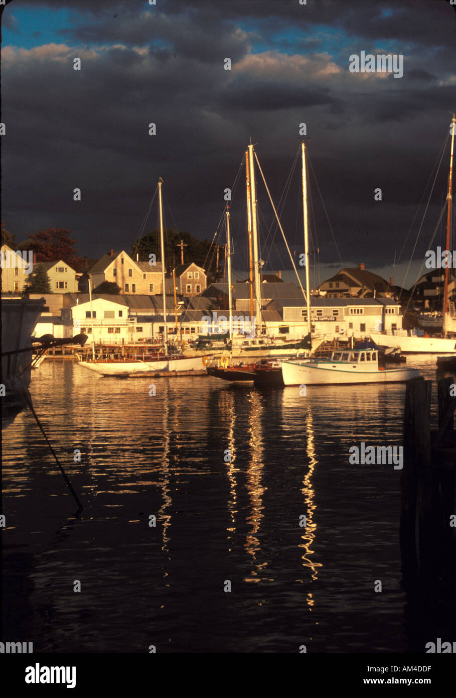 Camden wharf hi-res stock photography and images - Alamy