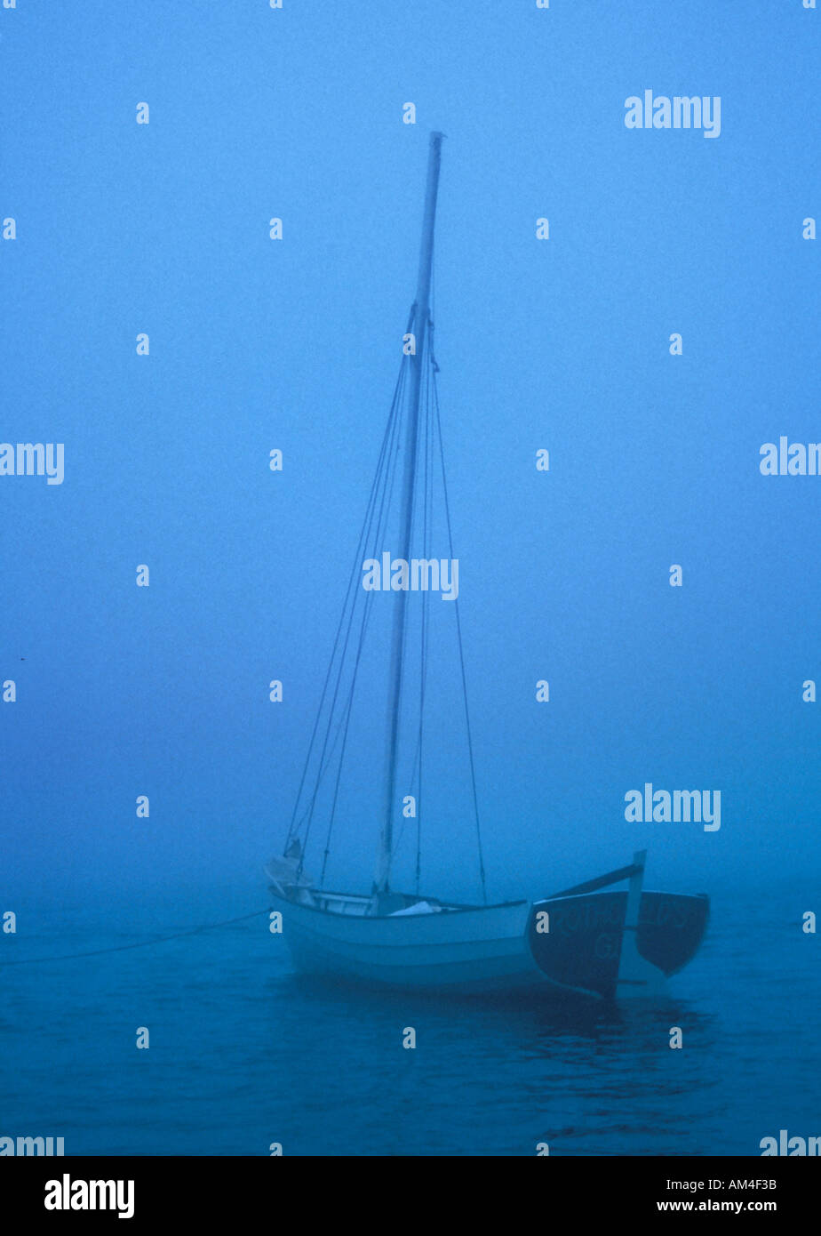 Sloop sailboat hi-res stock photography and images - Alamy