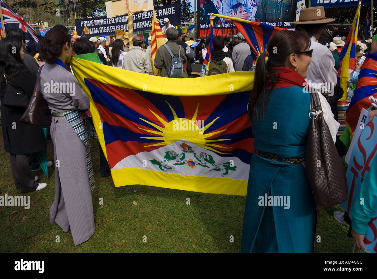 Australia tibet flag hi-res stock photography and images - Alamy