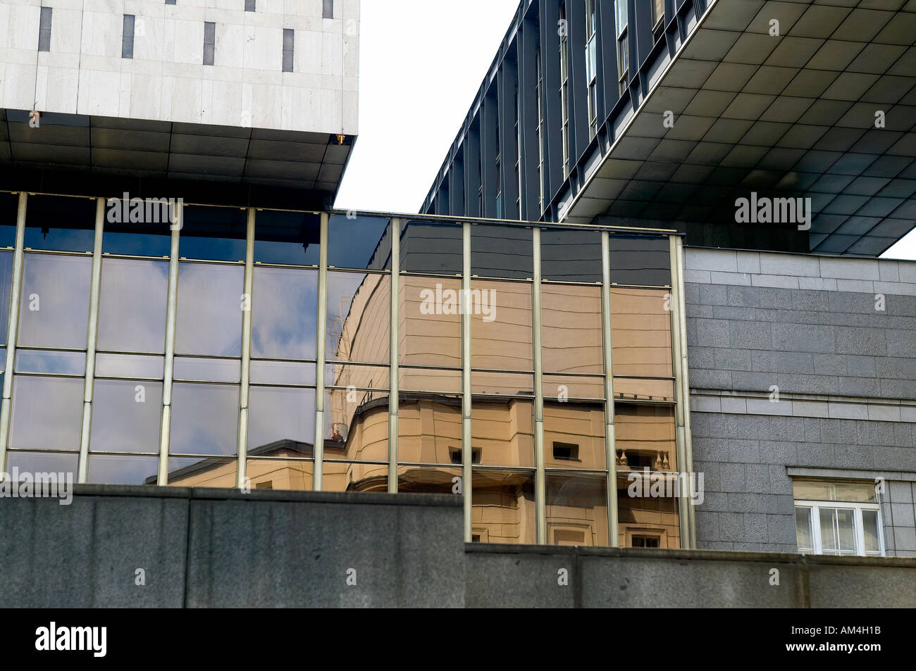 Former federal assembly building hi-res stock photography and images ...
