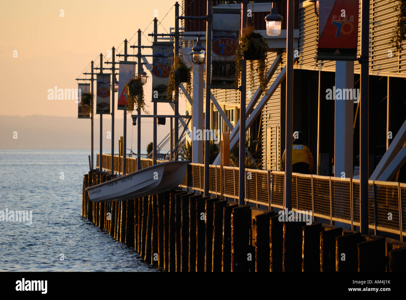 Pier 70 seattle hi-res stock photography and images - Alamy