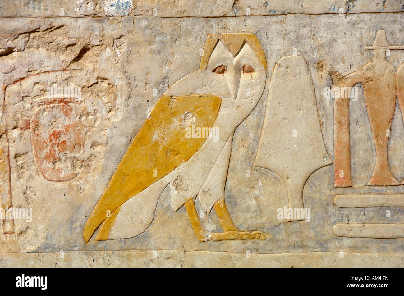 Hieroglyph Bird Stock Photos & Hieroglyph Bird Stock Images - Alamy