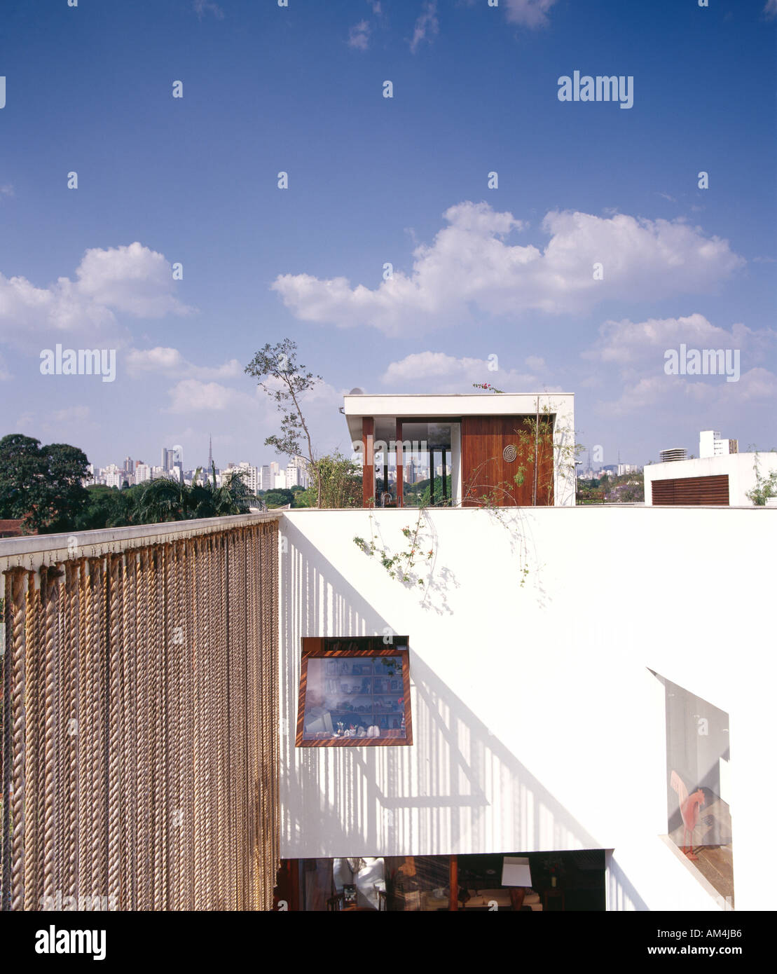 Casa D'Agua, Sao Paulo 2004. Rooftop Architect: Isay Weinfeld Stock ...