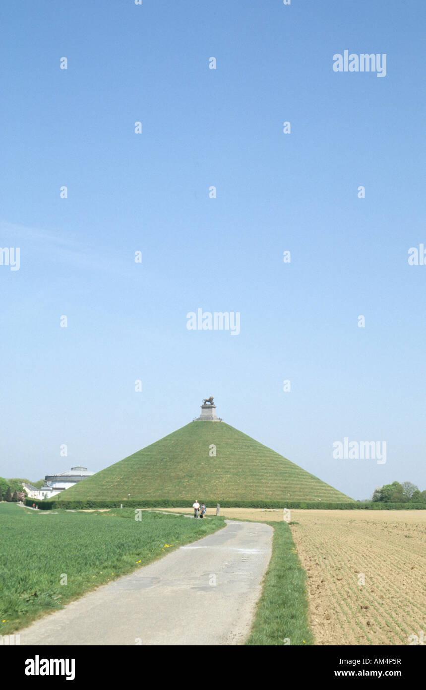 Waterloo battle monument hi-res stock photography and images - Alamy
