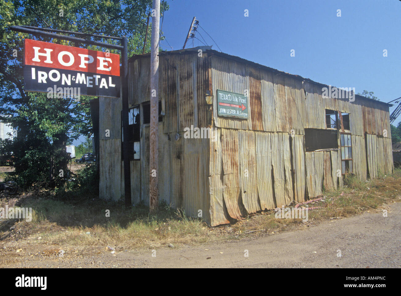 Old iron metal shack in Hope Arkansas Stock Photo - Alamy