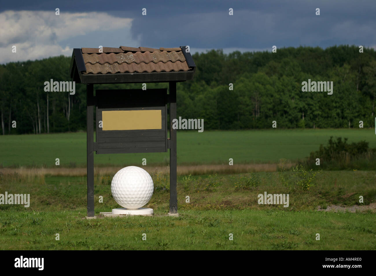Large golf ball hi-res stock photography and images - Alamy