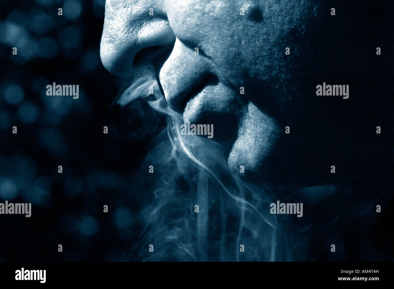 Profile man smoking hi-res stock photography and images - Alamy