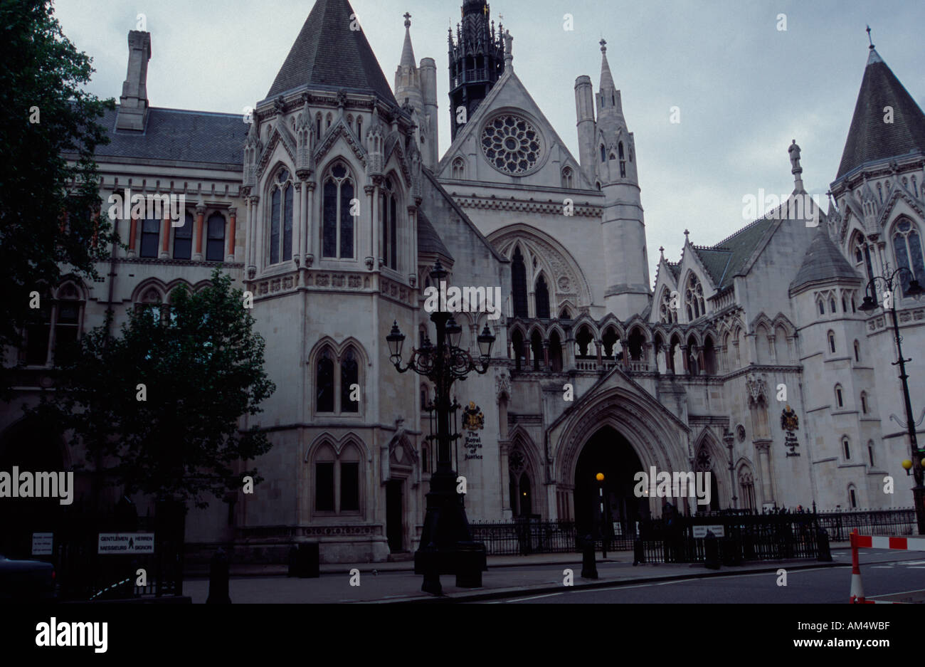 The Royal Courts of Justice, Strand, London WC1, UK Stock Photo - Alamy