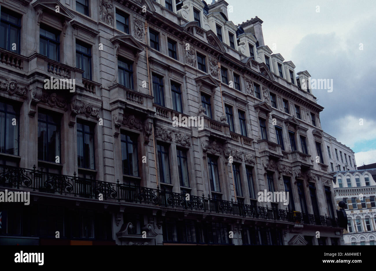 107 street hi-res stock photography and images - Alamy