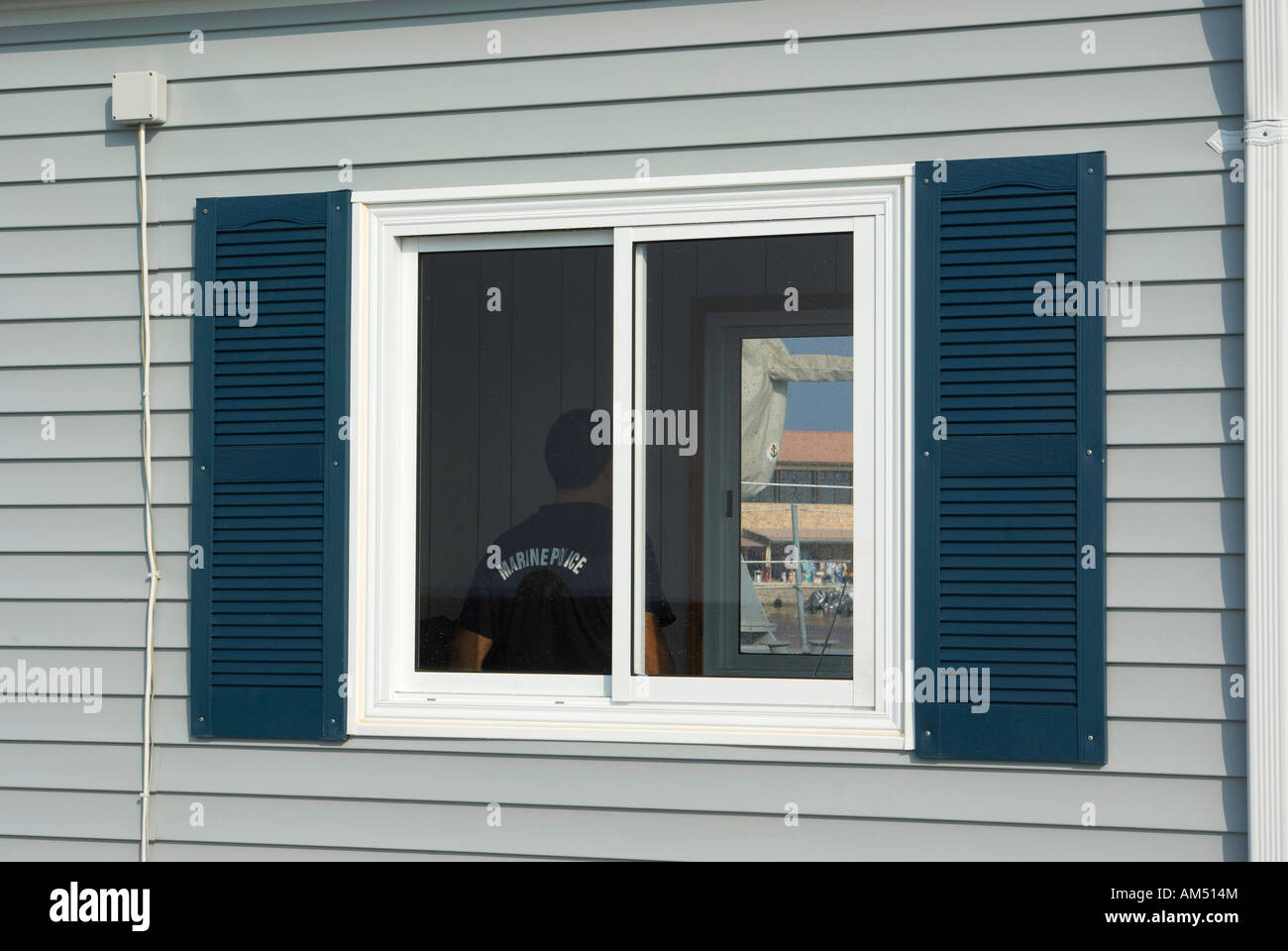Police and window hi-res stock photography and images - Alamy