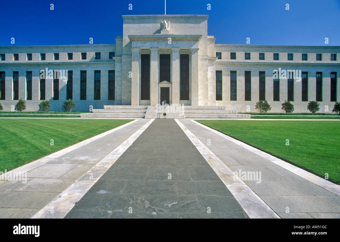 Us reserve bank building dc hi-res stock photography and images - Alamy