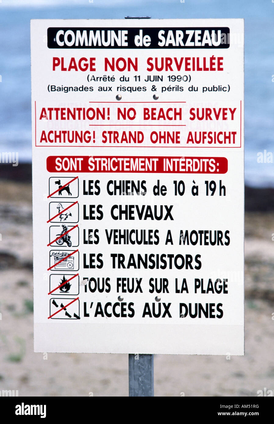 Warning in french hi-res stock photography and images - Alamy