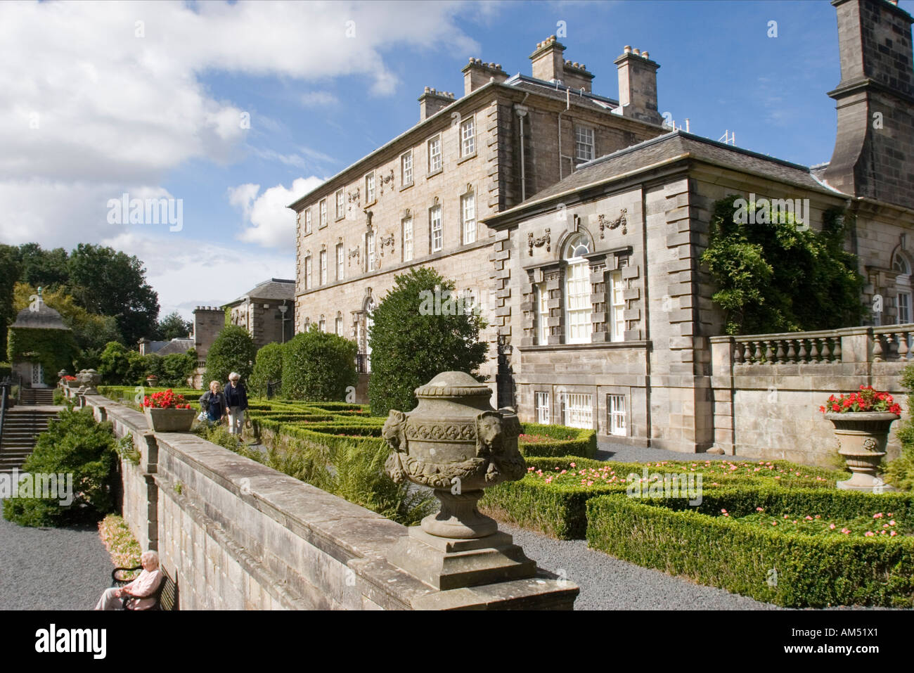 The gardens and Pollok House in the middle of Pollok Park Glasgow ...