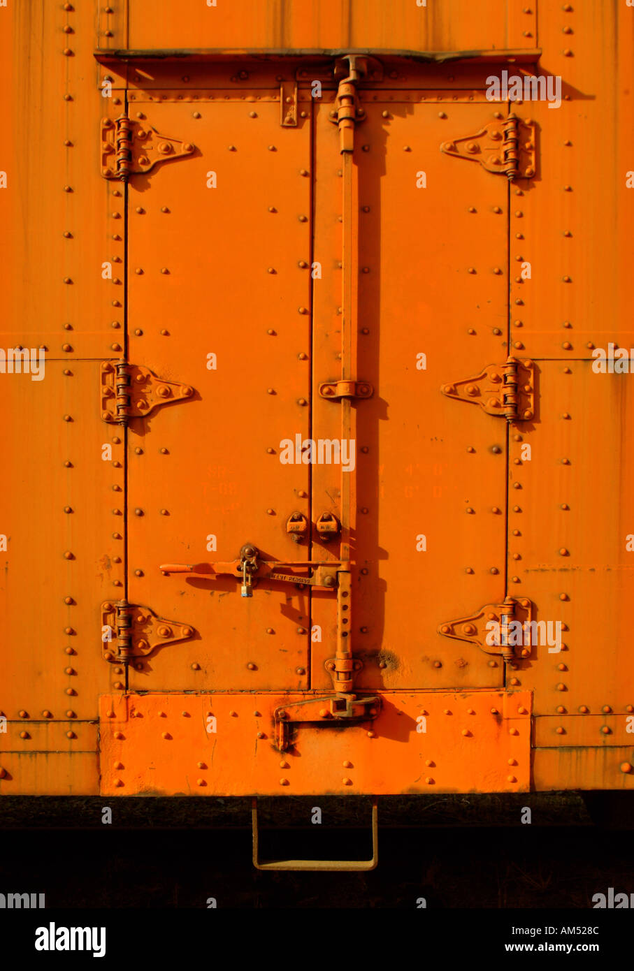 Cargo door hi-res stock photography and images - Alamy
