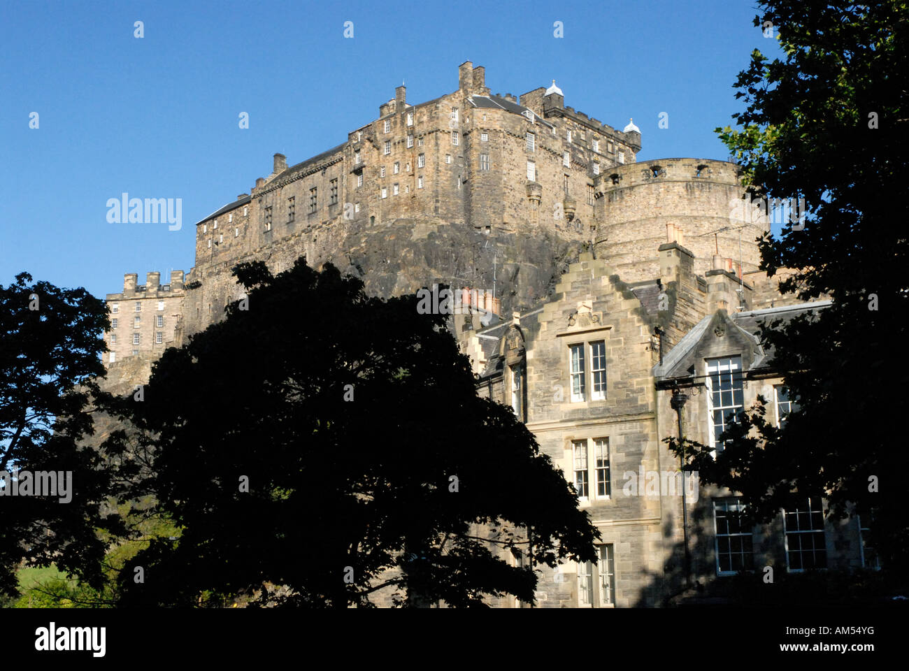 edinburgh castle view from grassmarket edinburgh scotland Stock Photo ...