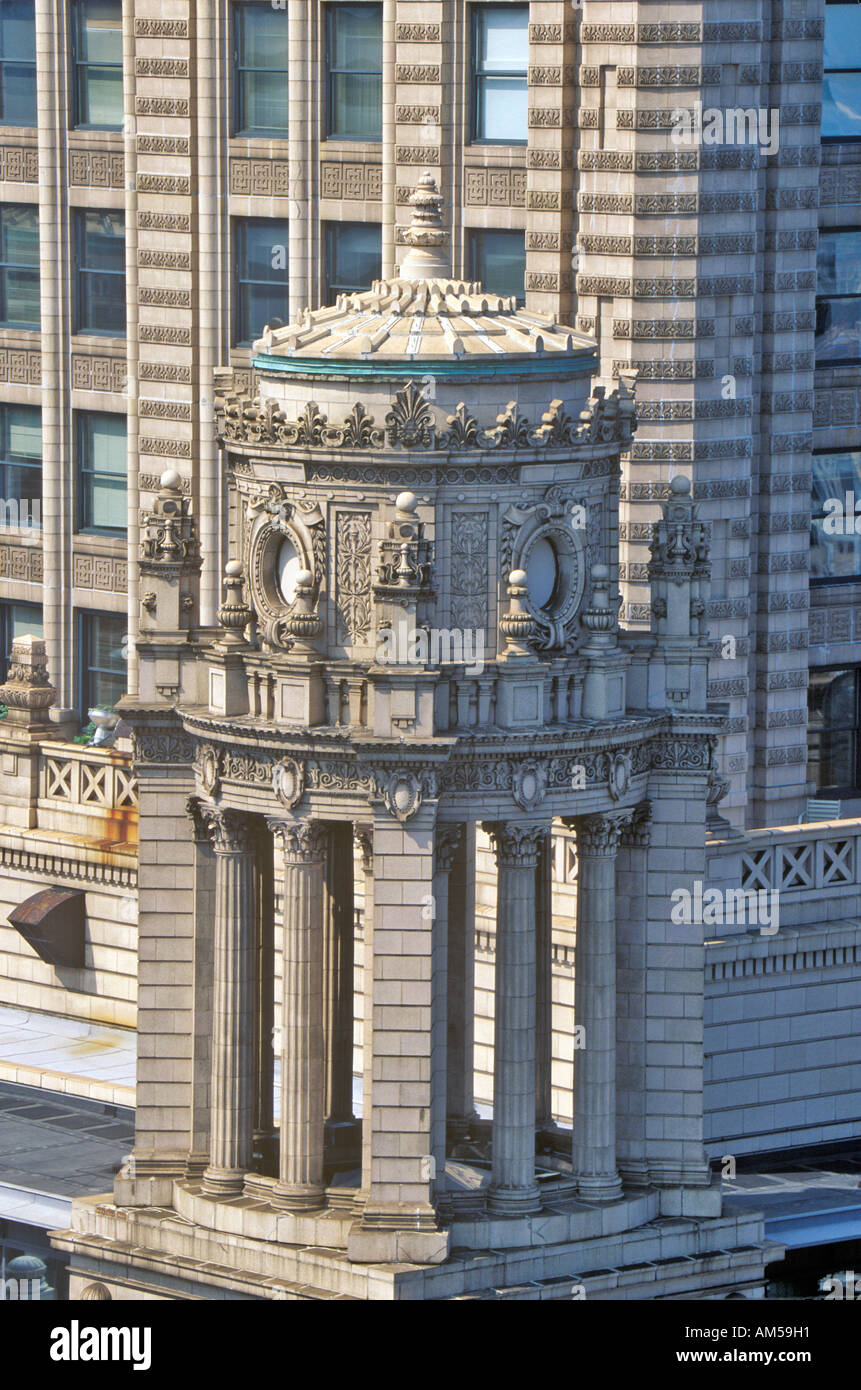Chicago architecture detail columns hi-res stock photography and images ...