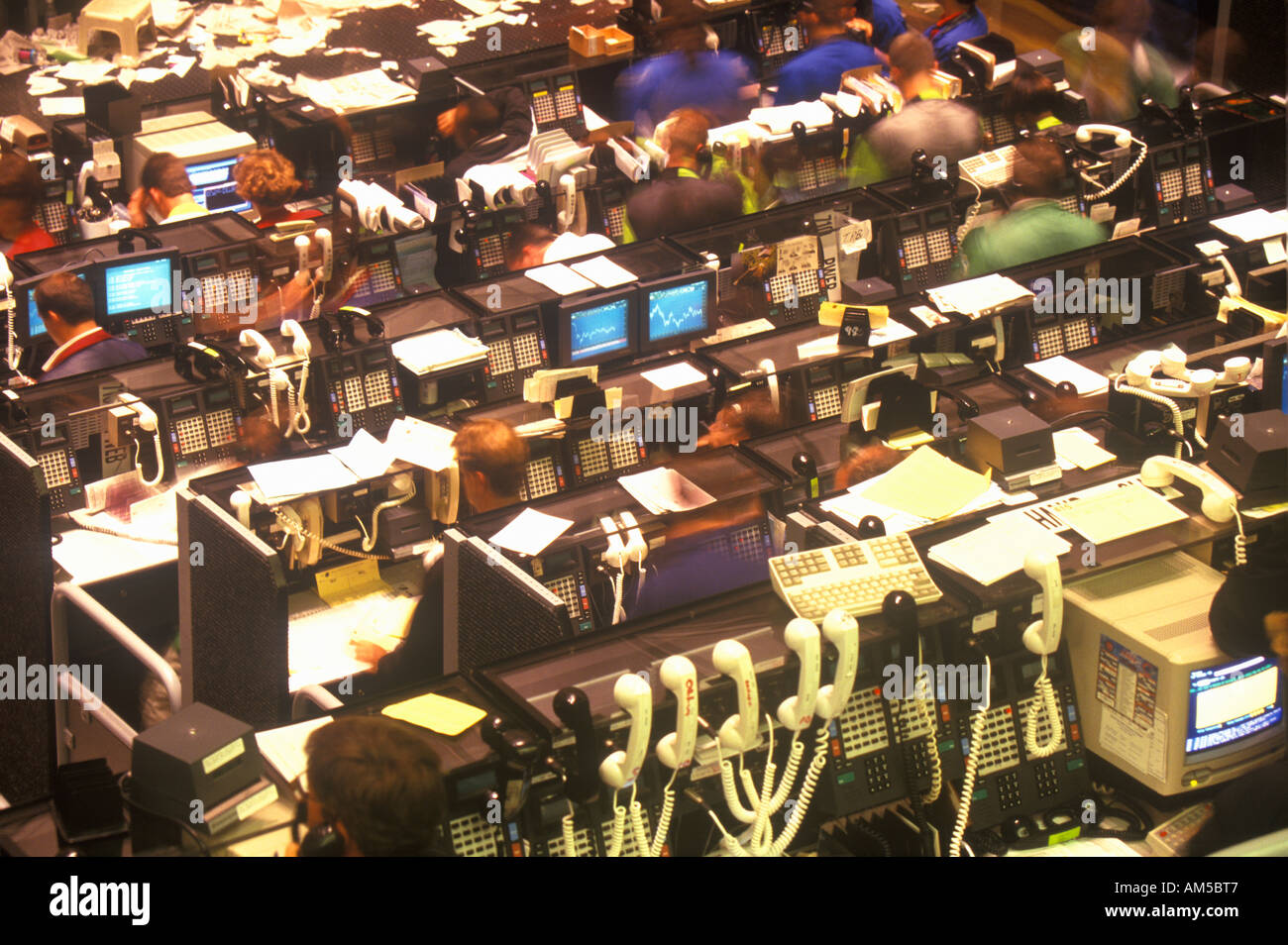 Chicago board of trade trading floor hi-res stock photography and ...