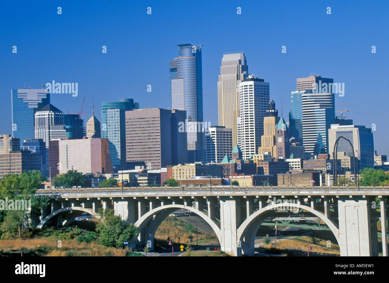 Downtown minneapolis in morning hi-res stock photography and images - Alamy