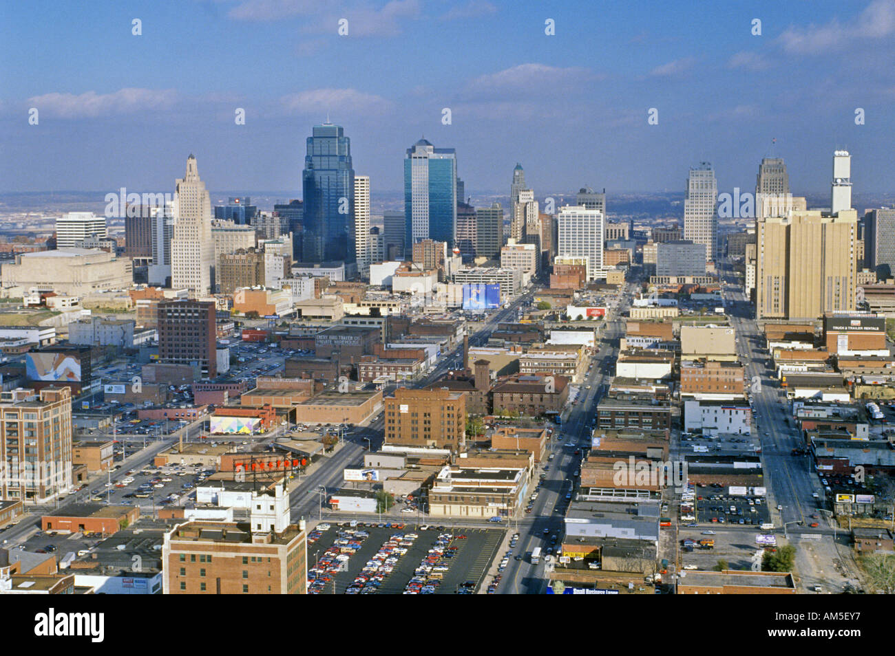 Aerial of kansas city skyline hi-res stock photography and images - Alamy