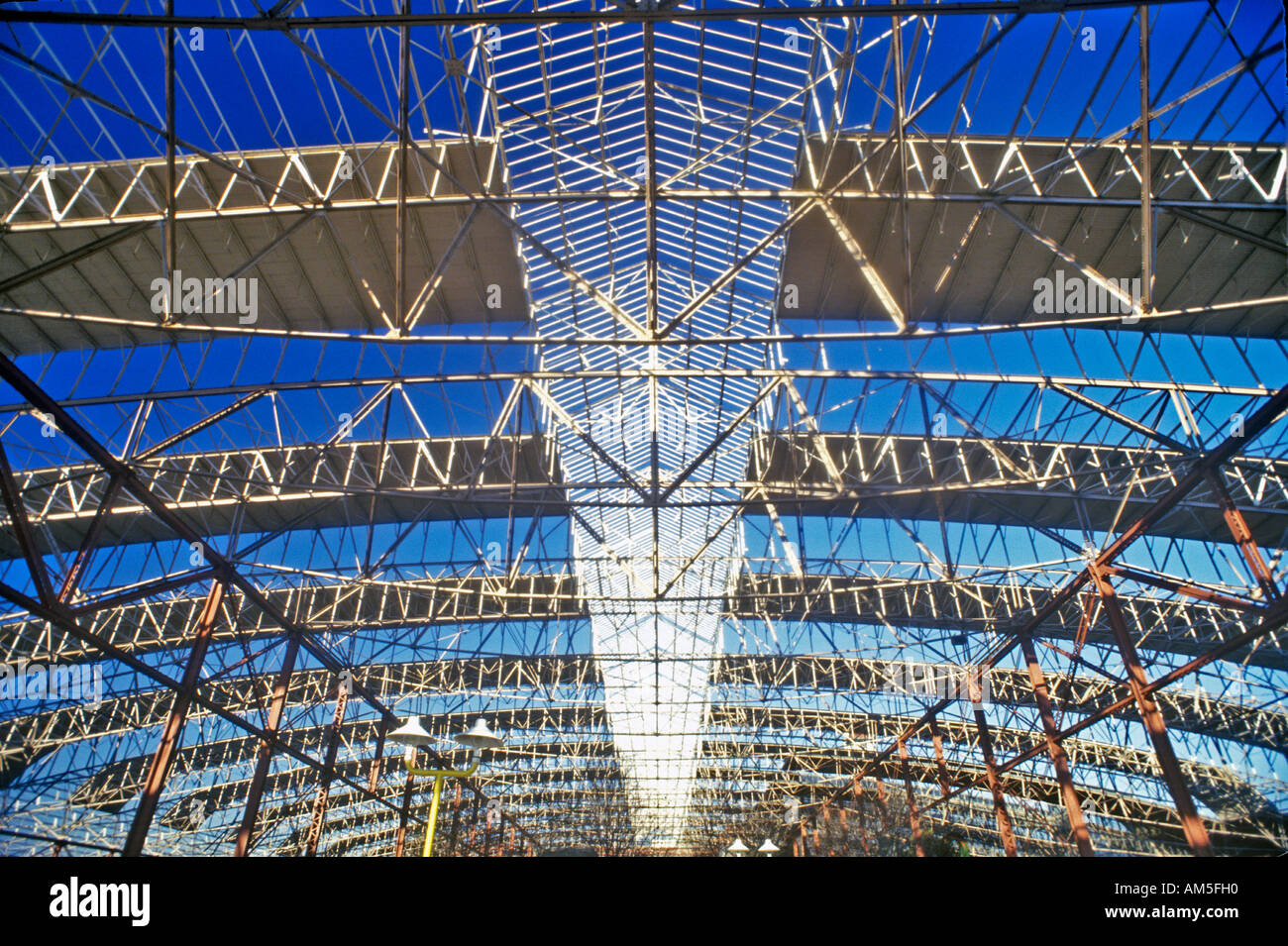 Interior of Union Station Shopping Center St Louis MO Stock Photo - Alamy