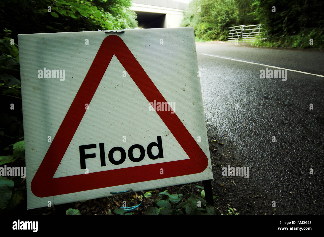 Flood sign hi-res stock photography and images - Alamy
