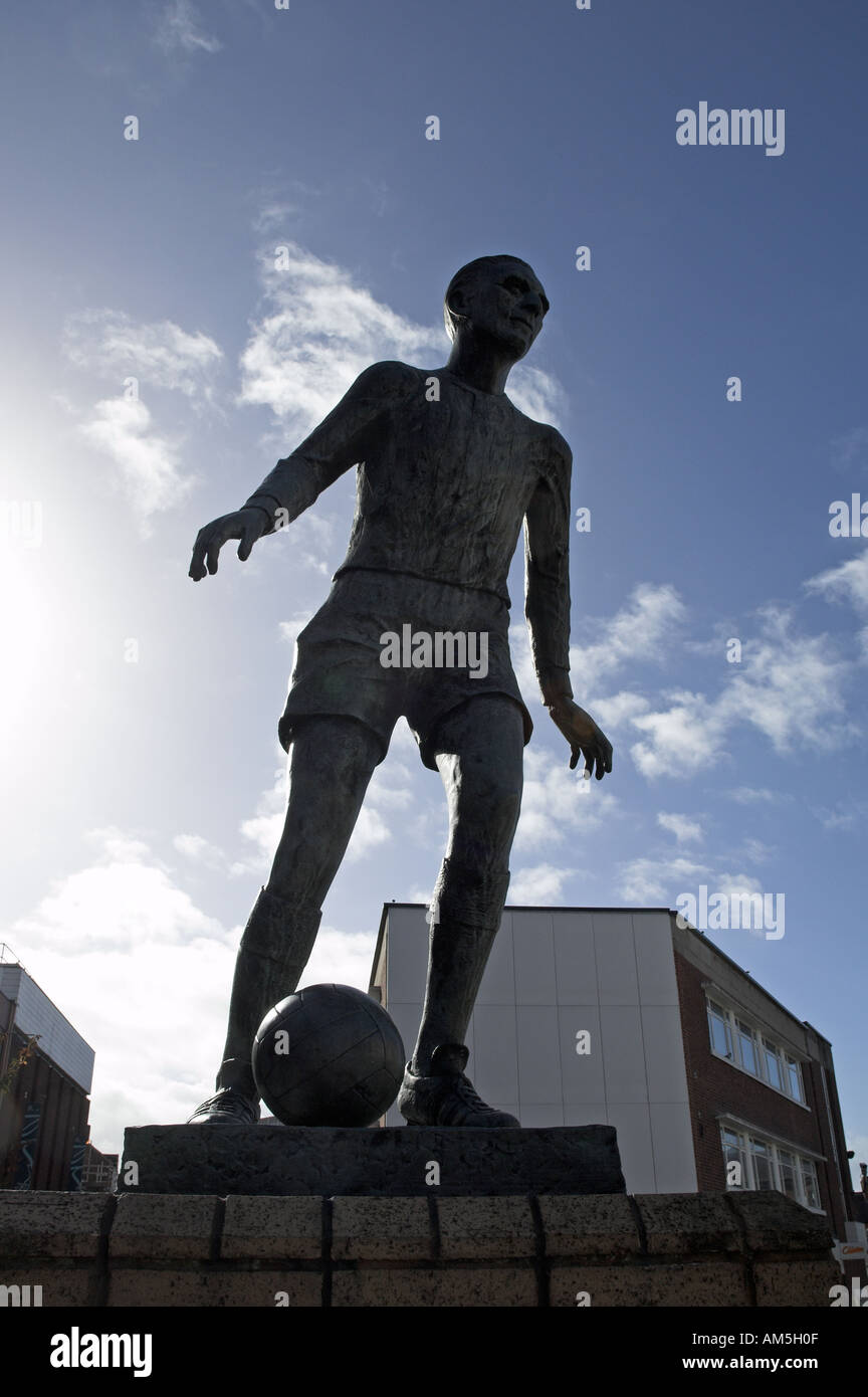 Sir Stanley Matthews Sculpture Hanley Stock Photo - Alamy