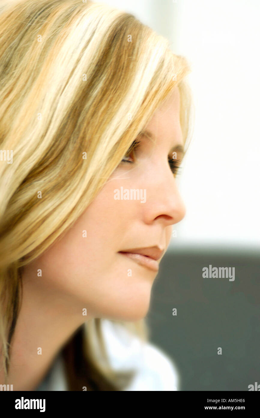 Frau jung porträt hi-res stock photography and images - Alamy