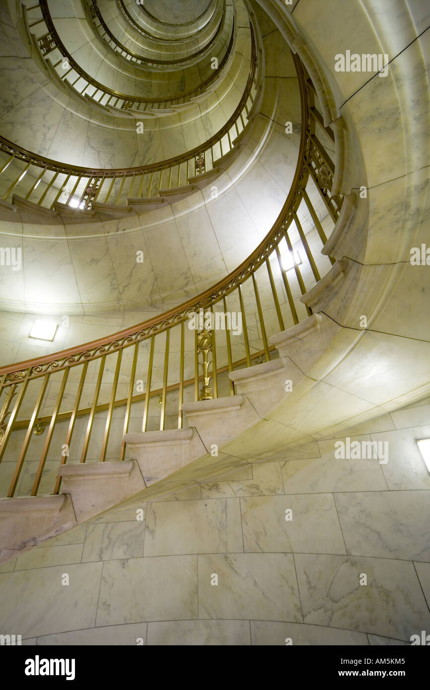 US Supreme Court marble spiral staircase without central support ...