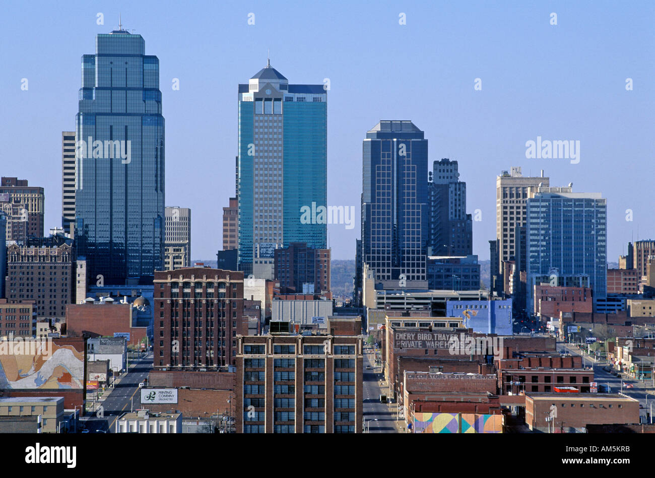 Kansas city skyline from crown center hi-res stock photography and ...
