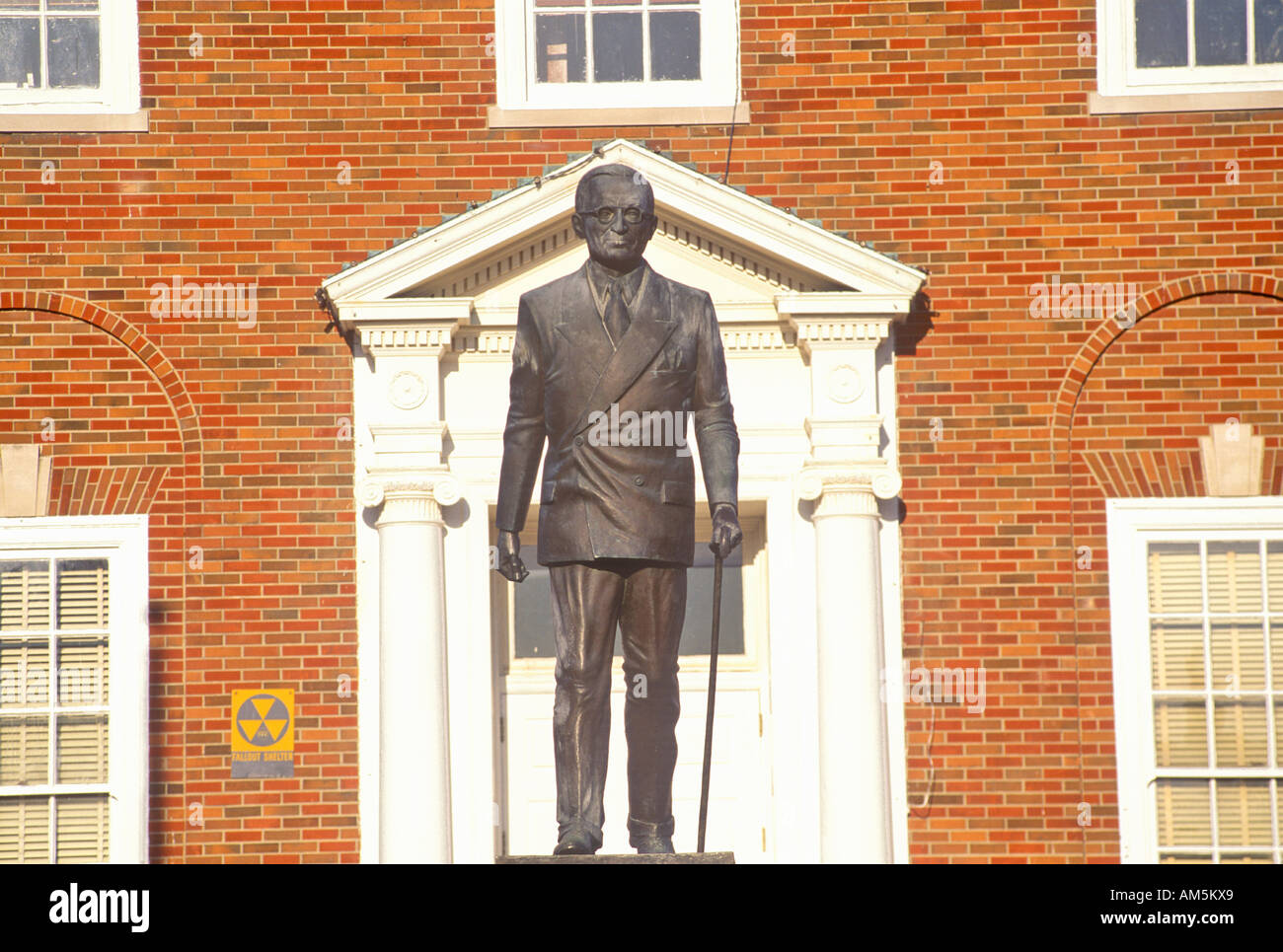 Statue of Harry S Truman in front of the Jackson County Courthouse ...