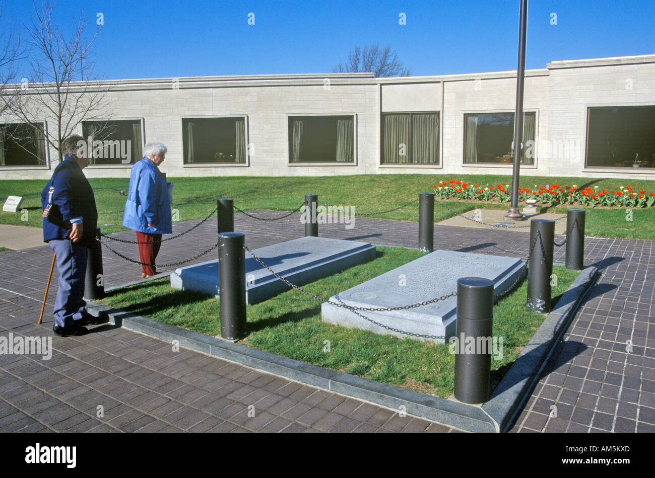 Grave site of President Harry S Truman Independence MO Stock Photo - Alamy