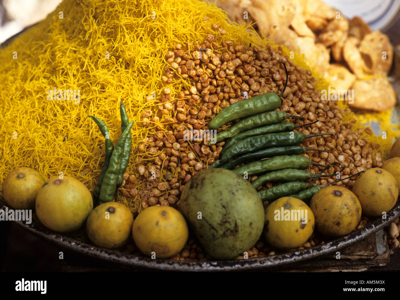 Indian snack for purchase at a train station, Mumbai IN Stock Photo - Alamy