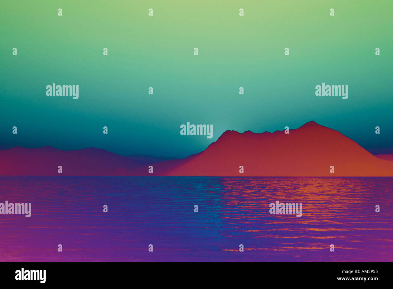 Fluss berge hintergrund hi-res stock photography and images - Alamy