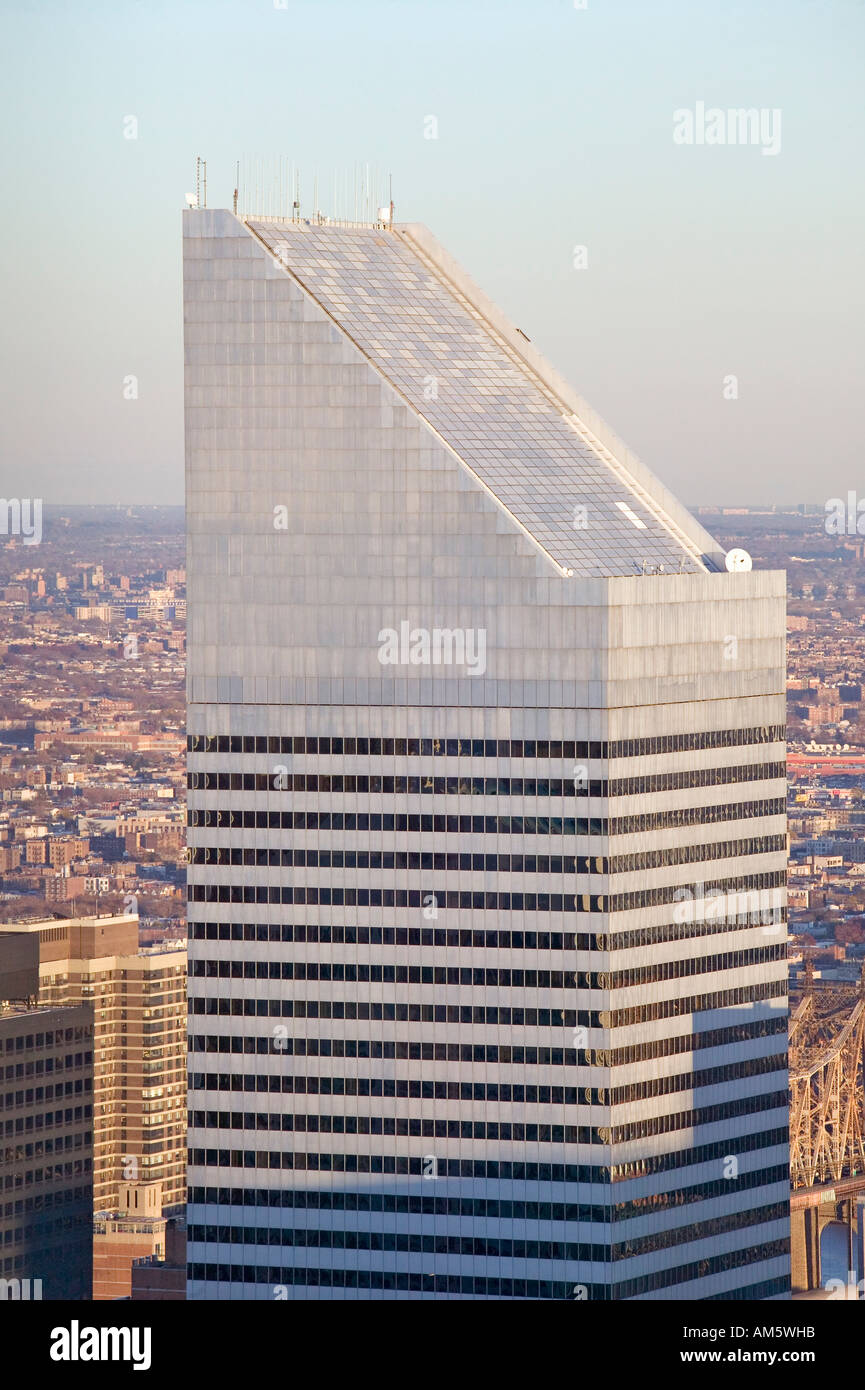 Top of rockefeller center close up hi-res stock photography and images ...