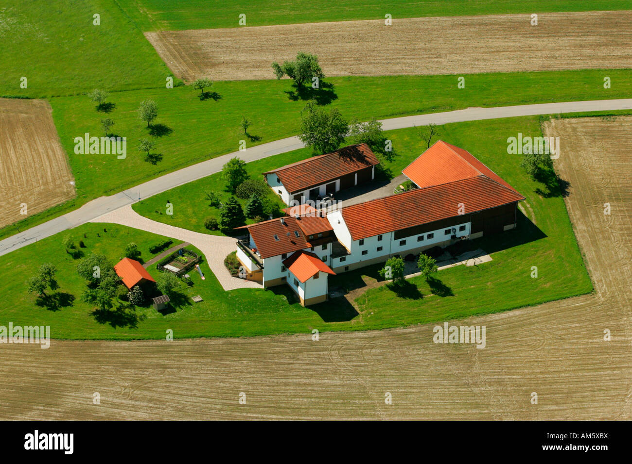 Aerial views of farms and farm buildings with fields hi-res stock ...