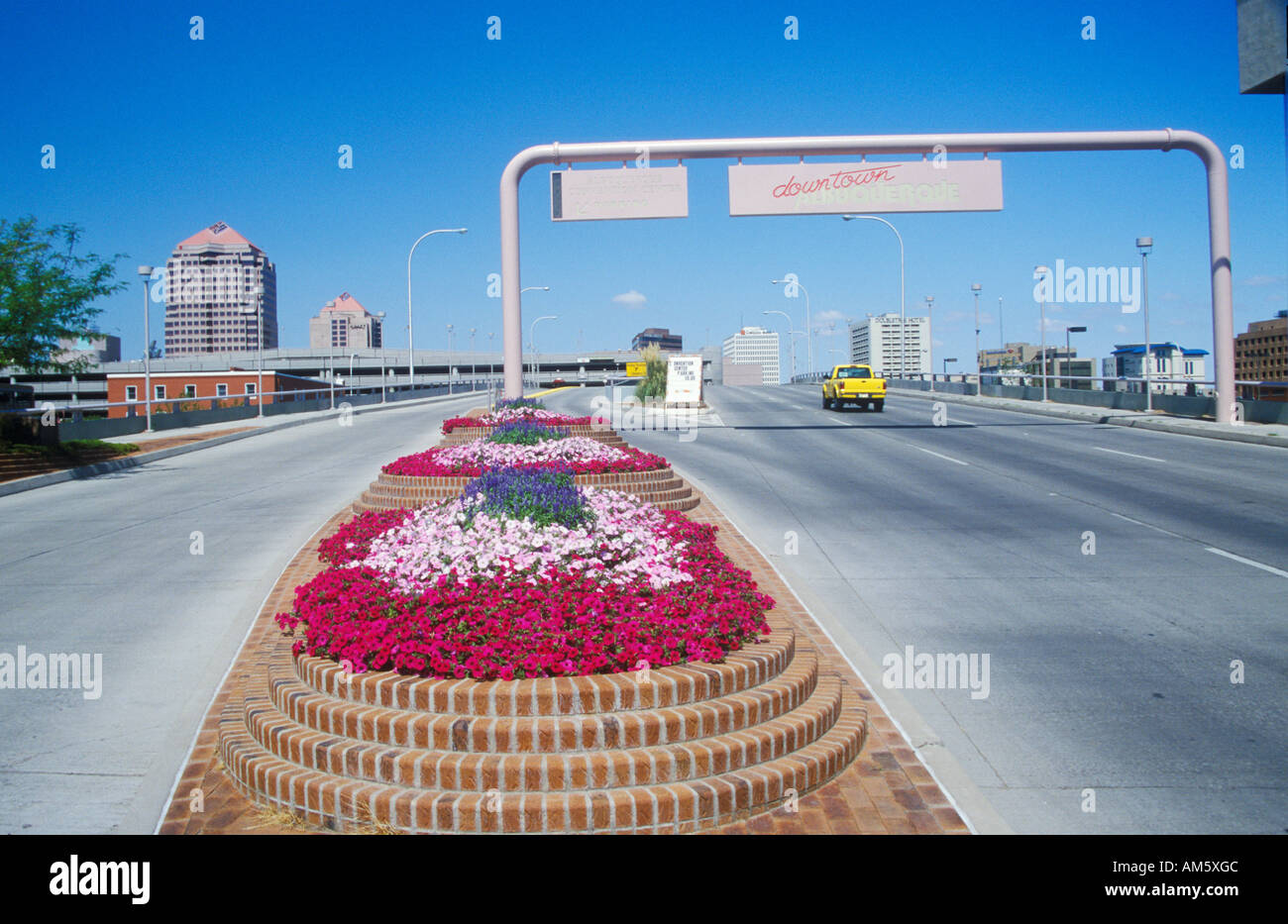 Welcome Sign at the entrance to Albuquerque NM Stock Photo - Alamy