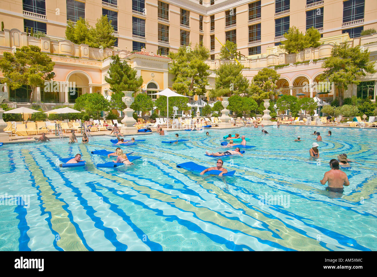 Us las vegas swimming pool hi-res stock photography and images - Alamy