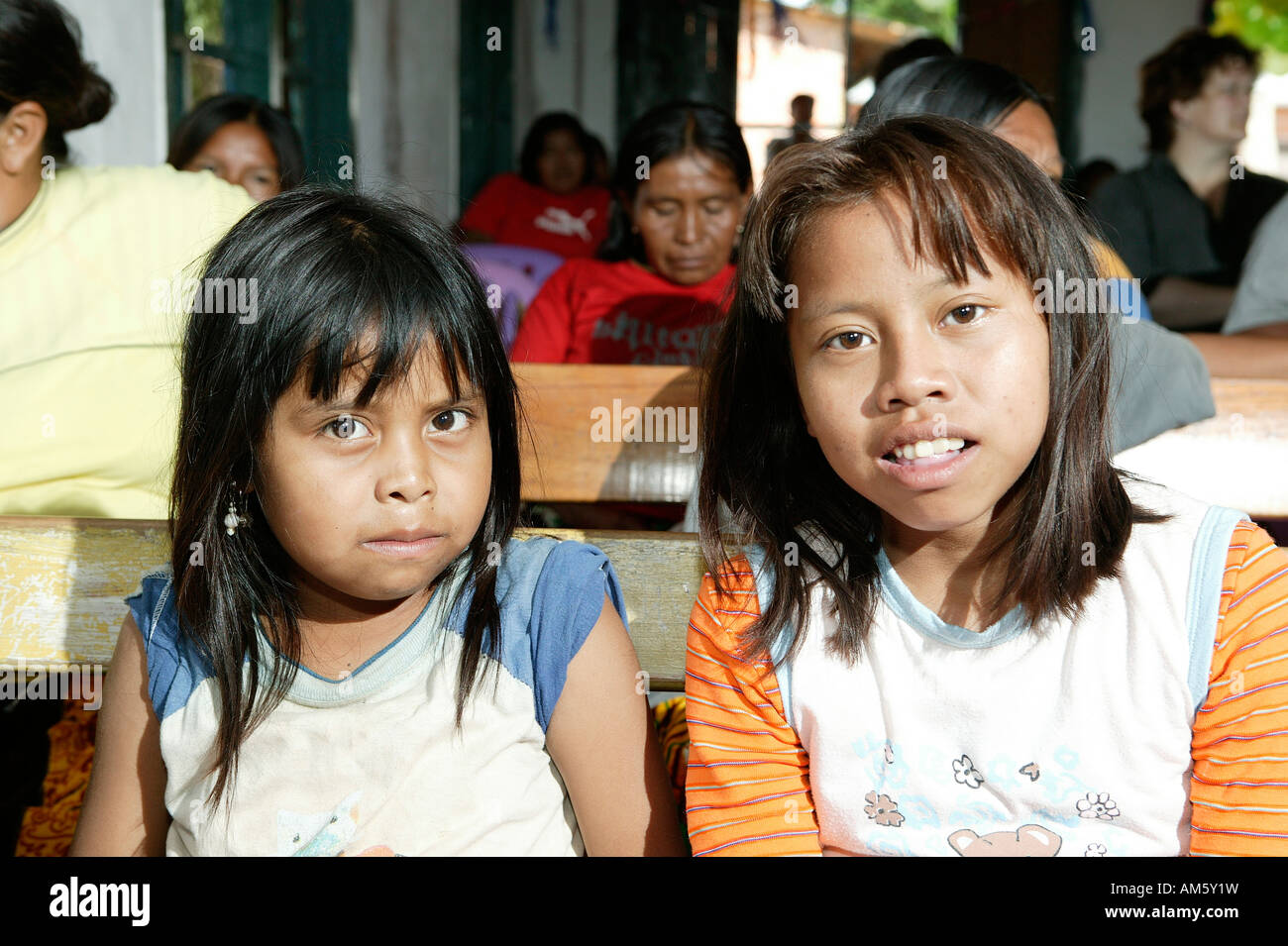 Two indian girls lomo plata hi-res stock photography and images - Alamy
