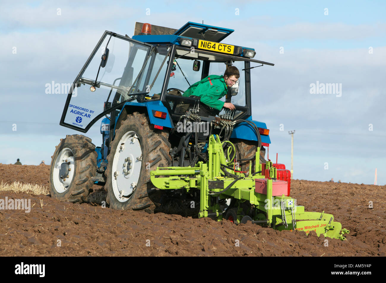 Andrew Mitchell Jnr ploughing. 2007 Scottish Ploughing Championships ...