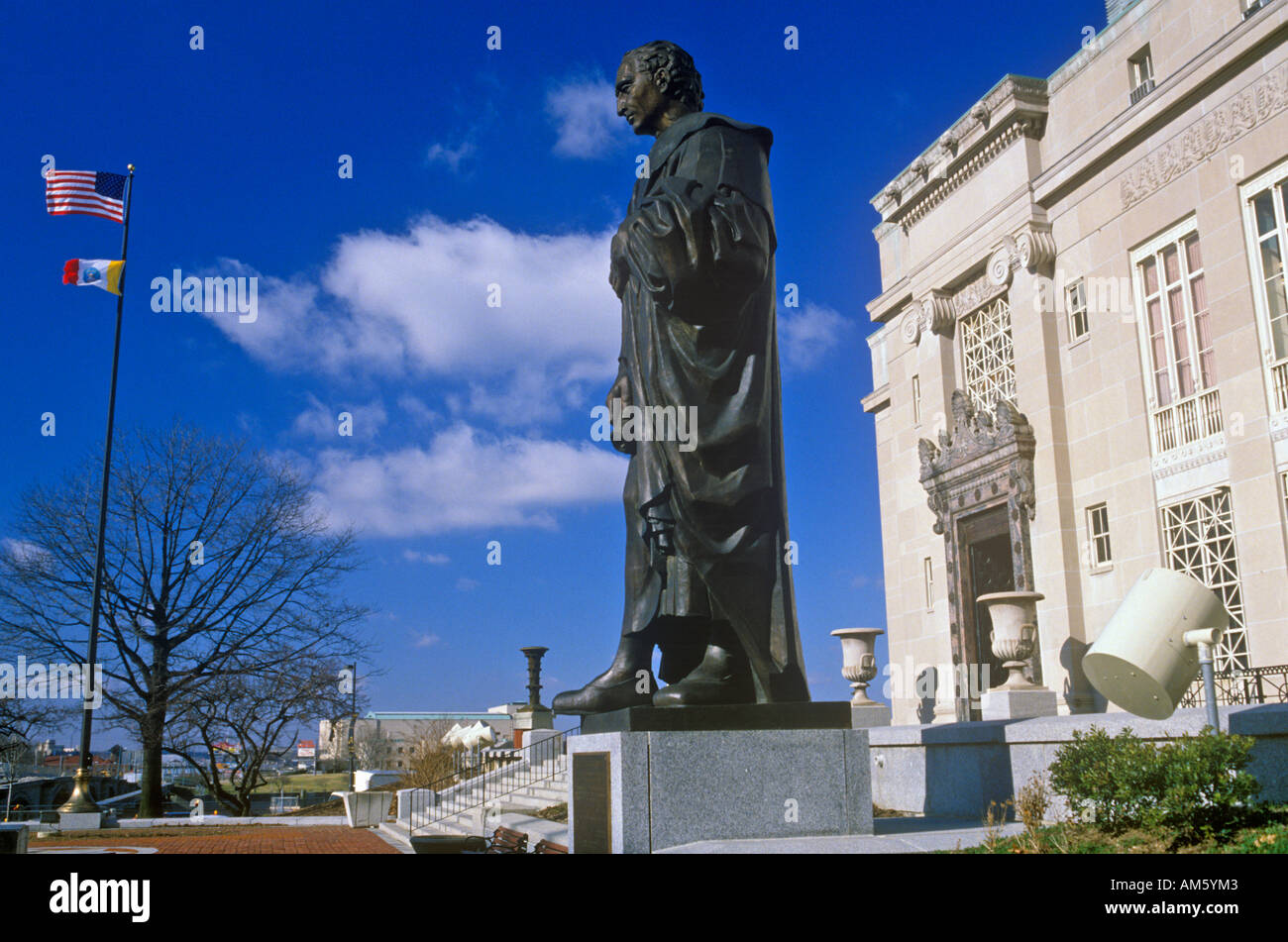 Statue of Christopher Columbus statue Columbus OH Stock Photo - Alamy