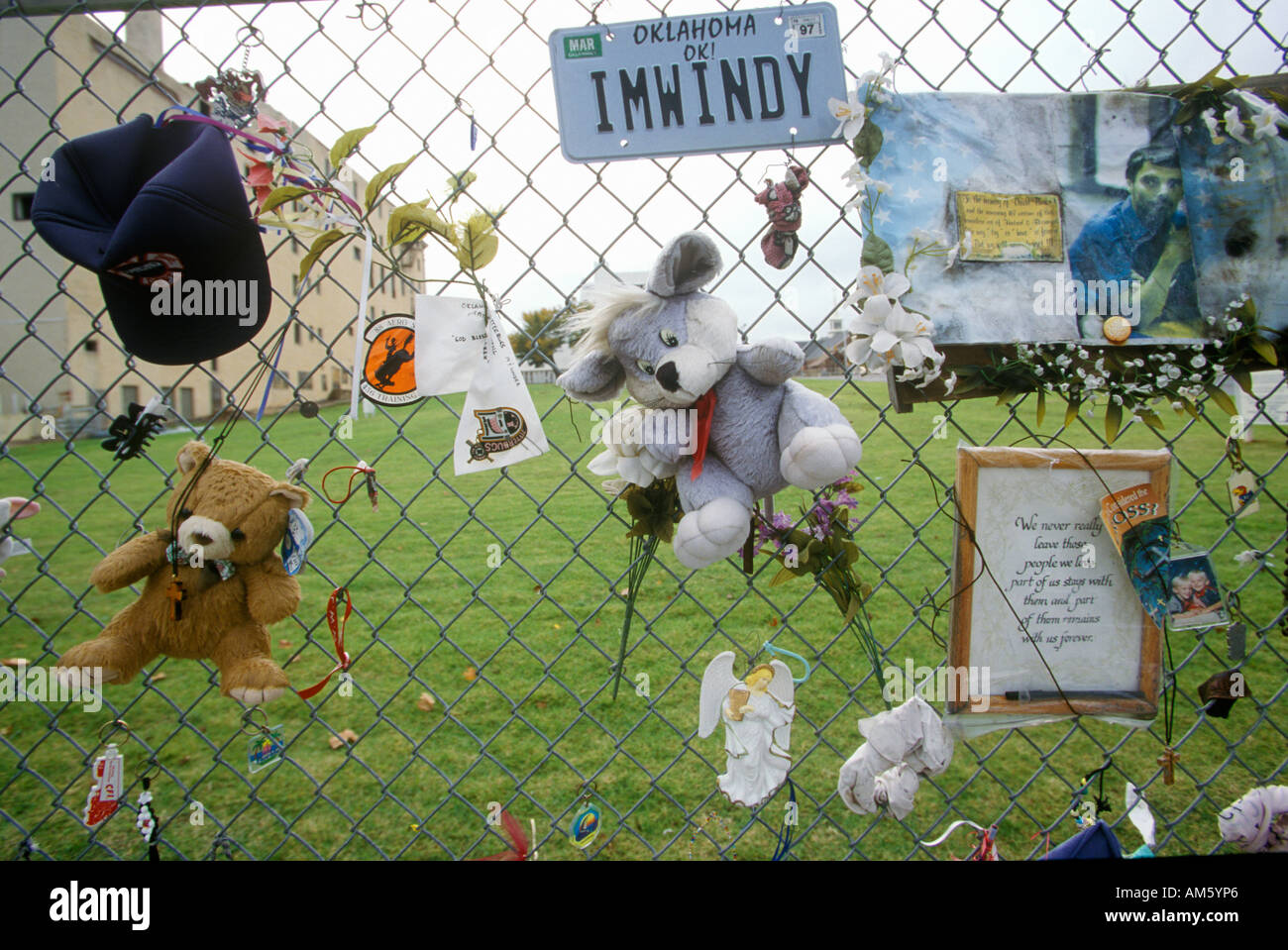 Alfred p murrah federal building bomb hi-res stock photography and ...