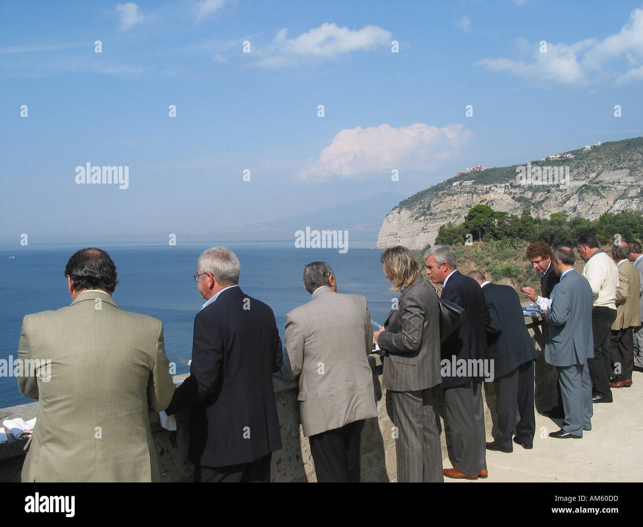 Businessmen lunching hi-res stock photography and images - Alamy